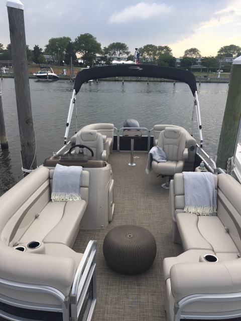 24′ Bennington charter boat from Pontoon Paddlers , Pontoon Boat ...