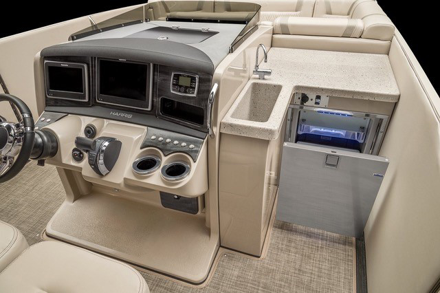 Harris 27′ – center console, galley , Pontoon Boat Rentals in the Hamptons